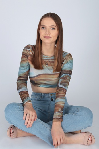 Model Sedcard Leonora ID17093