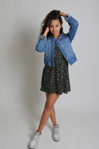 Model Sedcard Samira ID20685